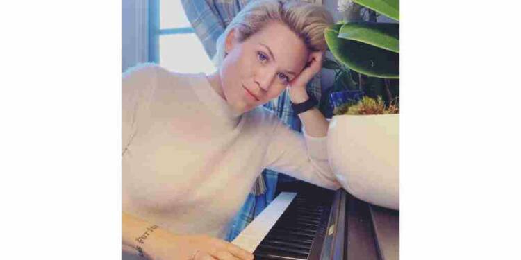 Complete biography of radio host Natalie Noone - TFIGlobal