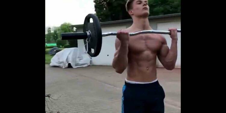 Model Leo Stuke Biography, Career, Life Story and Facts - TFIGlobal