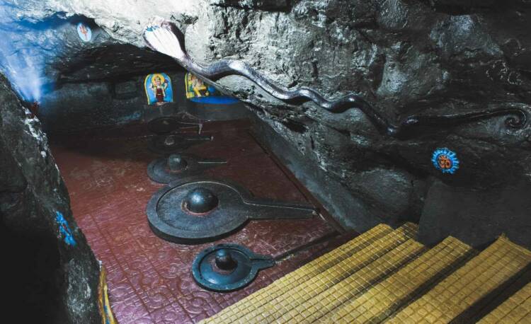 Gangeshwar Mahadev Temple Gujarat: history, and travel guide