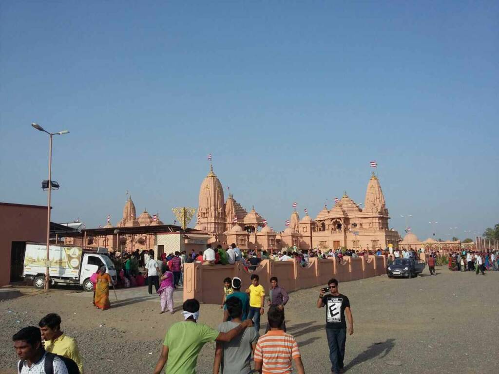 Poicha Nilkanth Dham Temple – History and Travel guide