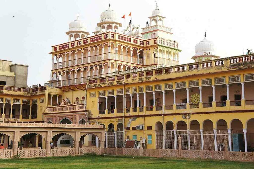 Rani Sati Temple, Jhunjhunu: History, Travel Guide & how to reach