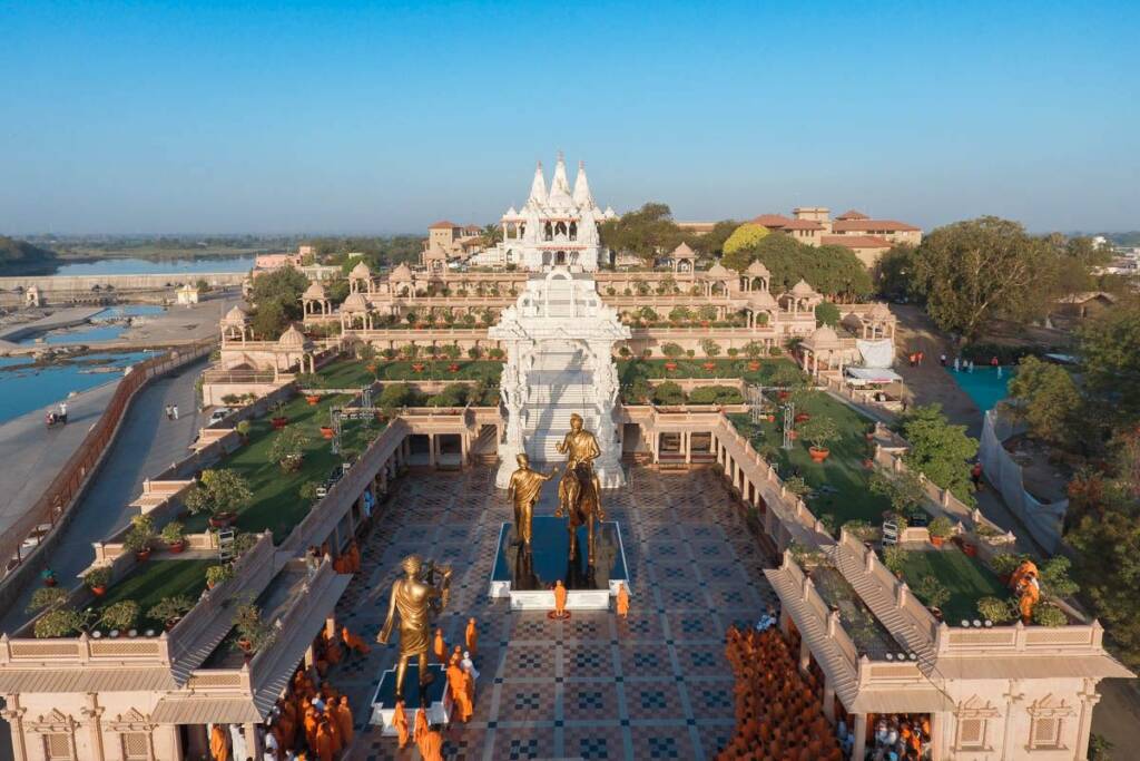 Gadhada Swaminarayan Mandir, timings, history, and travel guide