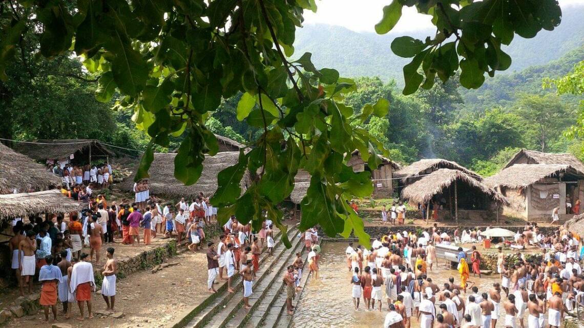 Kottiyoor Shiva Temple, Timings, Travel Guide, and how to reach