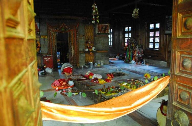 Manav Mandir Old Manali, Timings, History, Guide & How to reach