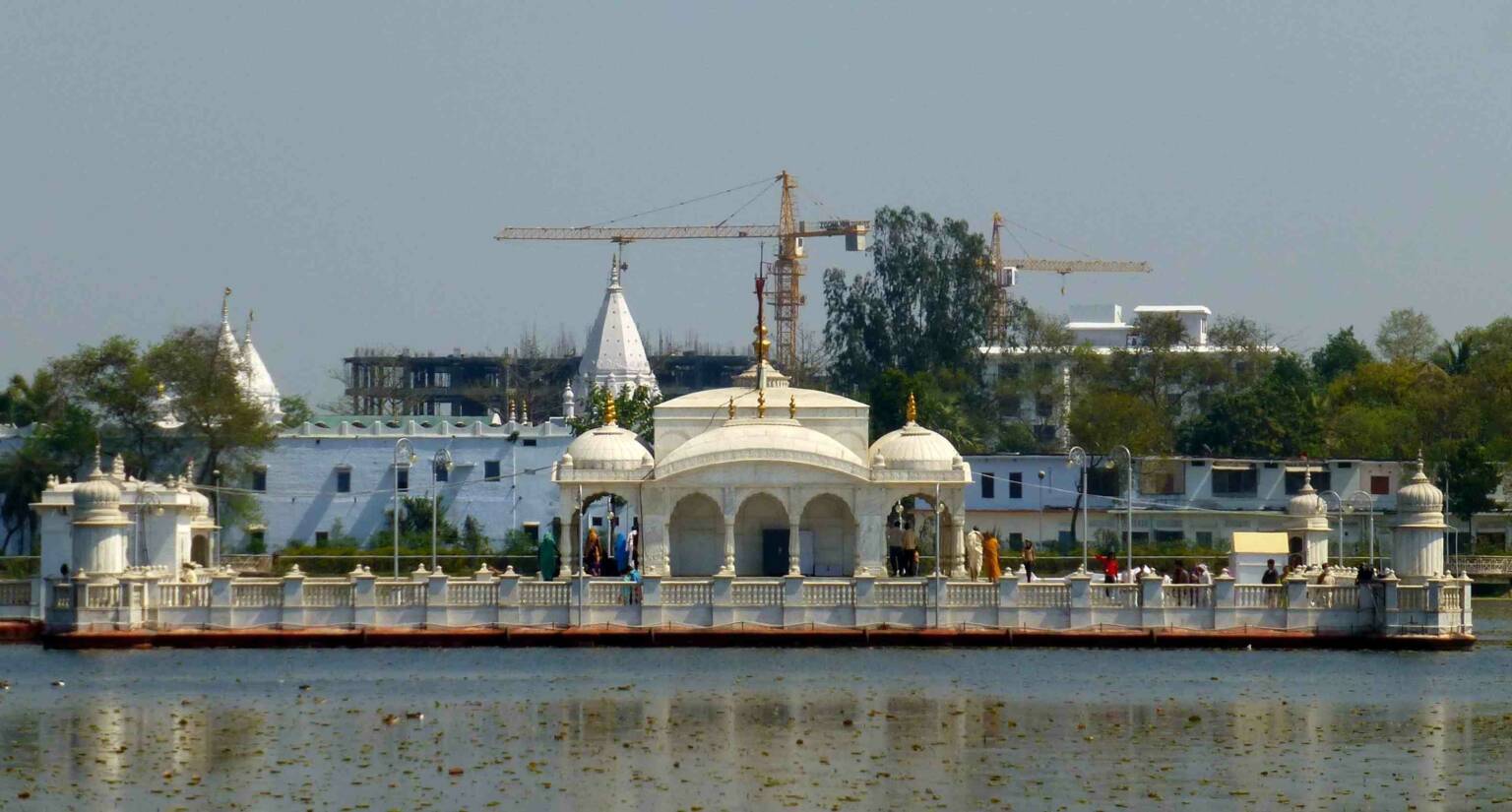 Pawapuri Jal Mandir, Timings, History, Travel Guide & How to reach