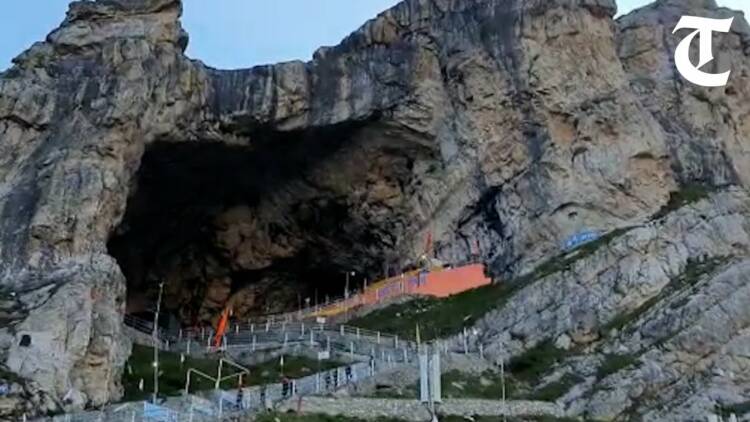 Amarnath Gufa, Timings, History, Travel Guide and How to reach